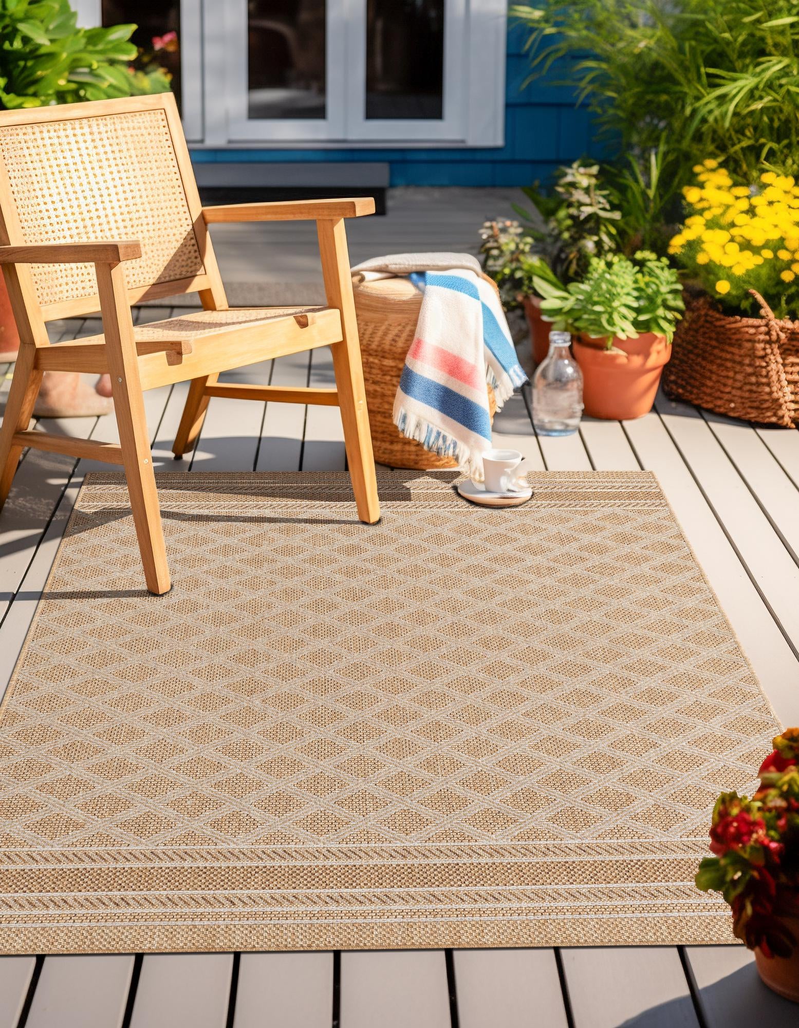 Natural 5' 1 x 8' Lattice Indoor / Outdoor Rug | Rugs.com