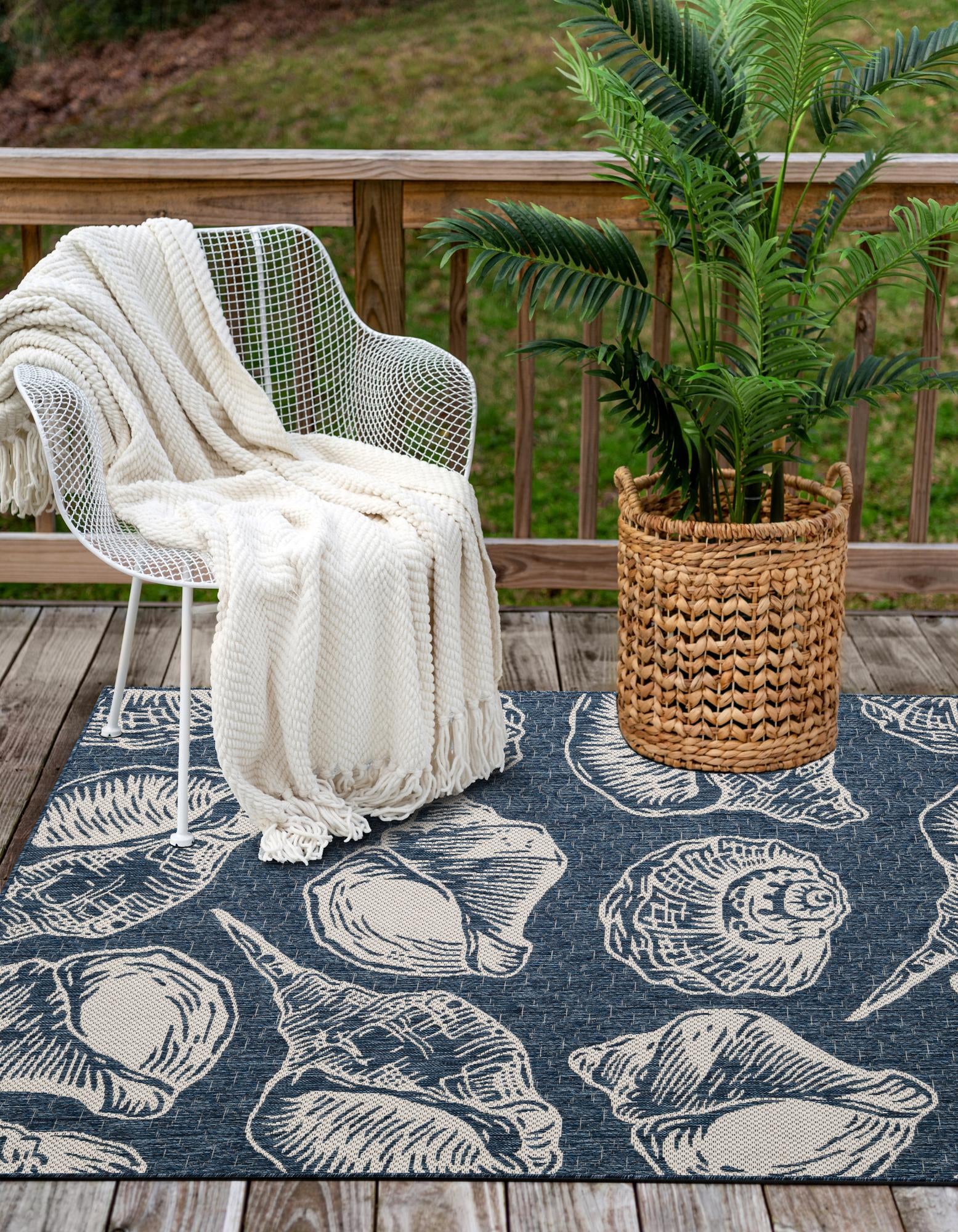 Navy Blue and Ivory 9' x 12' Coastal Indoor / Outdoor Rug | Rugs.com