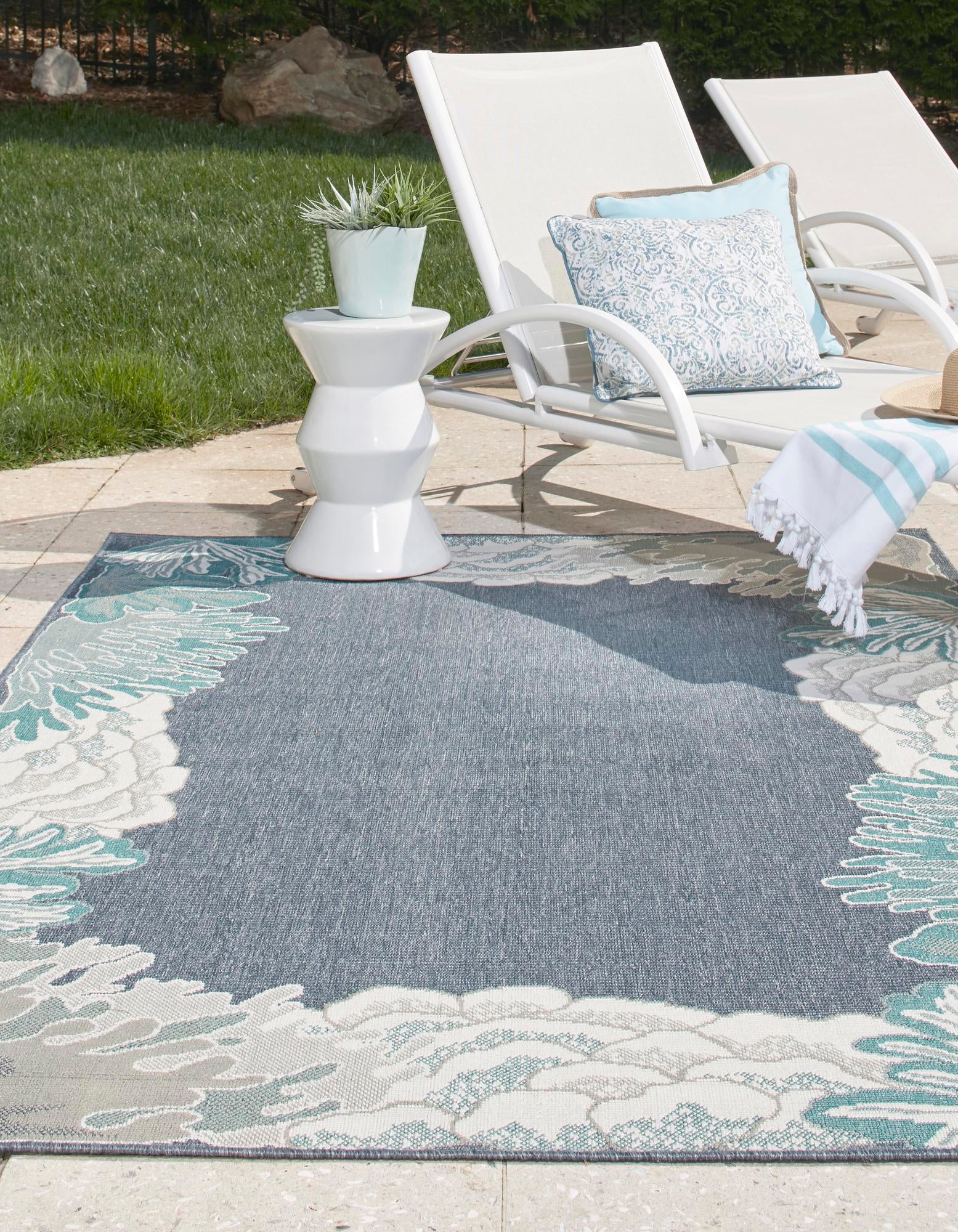 Navy Blue 4' x 6' Coastal Indoor / Outdoor Rug | Rugs.com