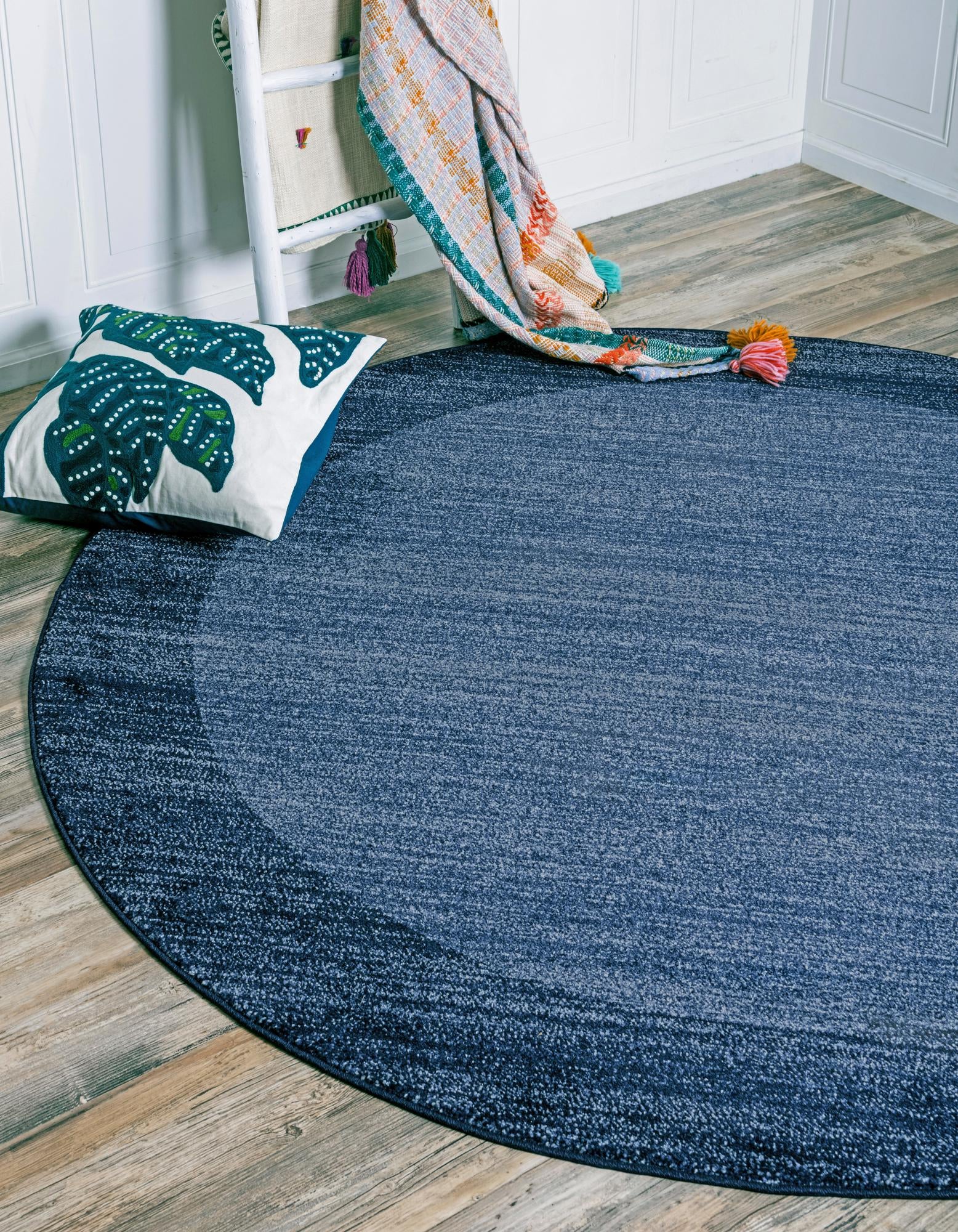 Navy Blue 4' x 4' Angelica Round Rug | Rugs.com