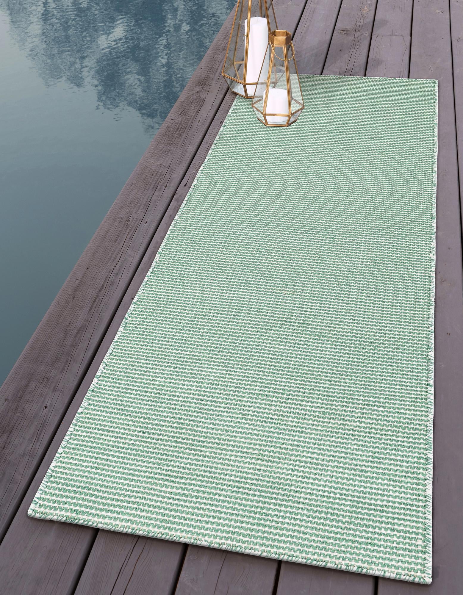 Palm Green 2' 7 x 10' Jill Zarin Palm Spring Indoor / Outdoor Runner ...