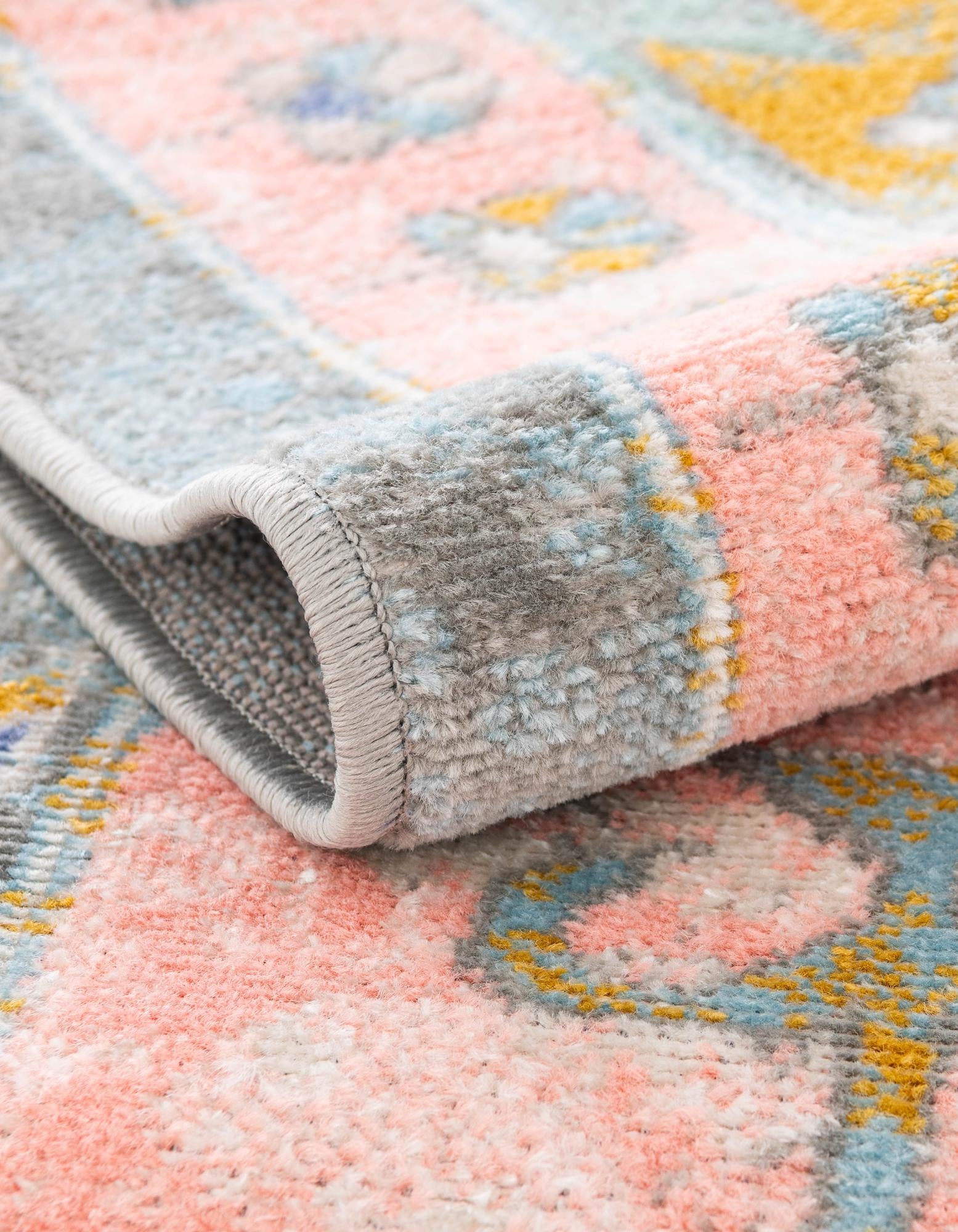 Pink 5' 3 x 8' Whitney Rug | Rugs.com