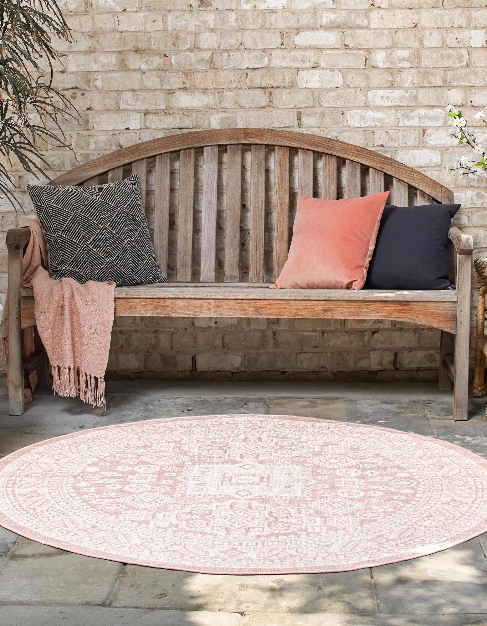 Pink 7' 10 x 7' 10 Aztec Indoor / Outdoor Round Rug | Rugs.com