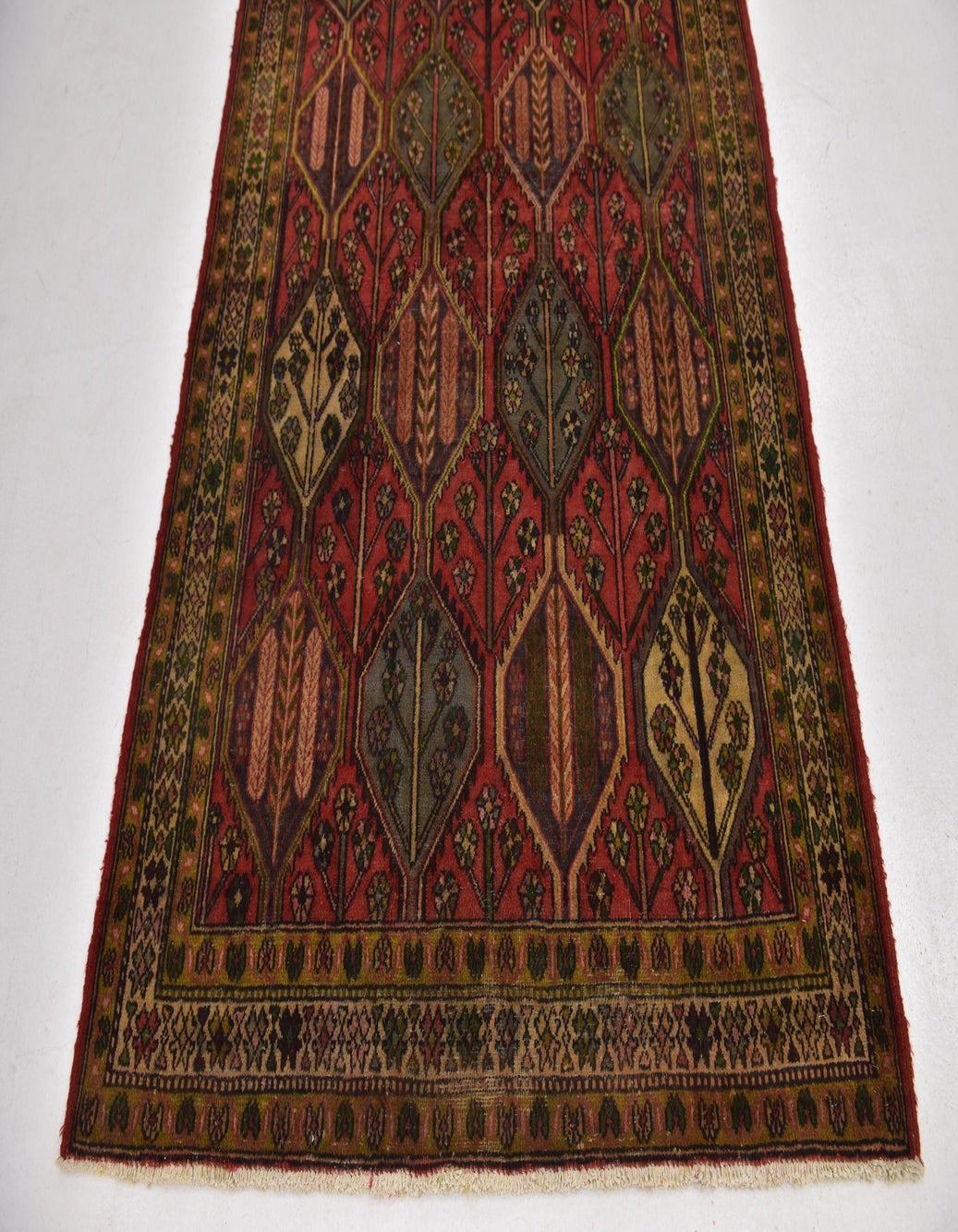 Red 4' 9 x 7' Hand Knotted Bakhtiar Persian Wool Rug | Rugs.com