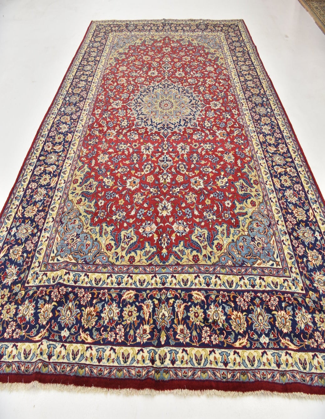 Red 9' 9 x 13' 2 Hand Knotted Isfahan Persian Wool Rug | Rugs.com