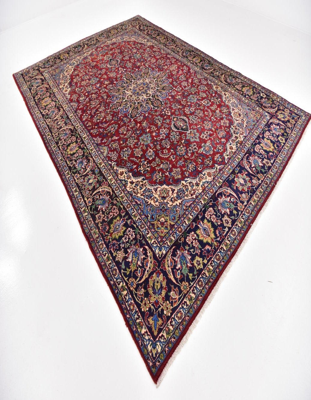 Red 9' 3 x 12' 10 Hand Knotted Isfahan Persian Wool Rug | Rugs.com