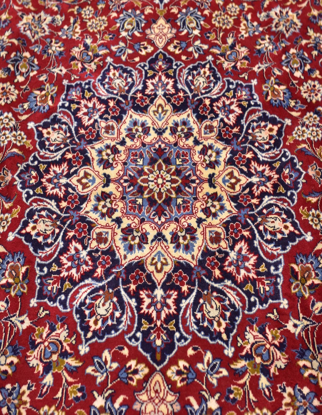 Red 9' 8 x 13' 4 Hand Knotted Isfahan Persian Wool Rug | Rugs.com