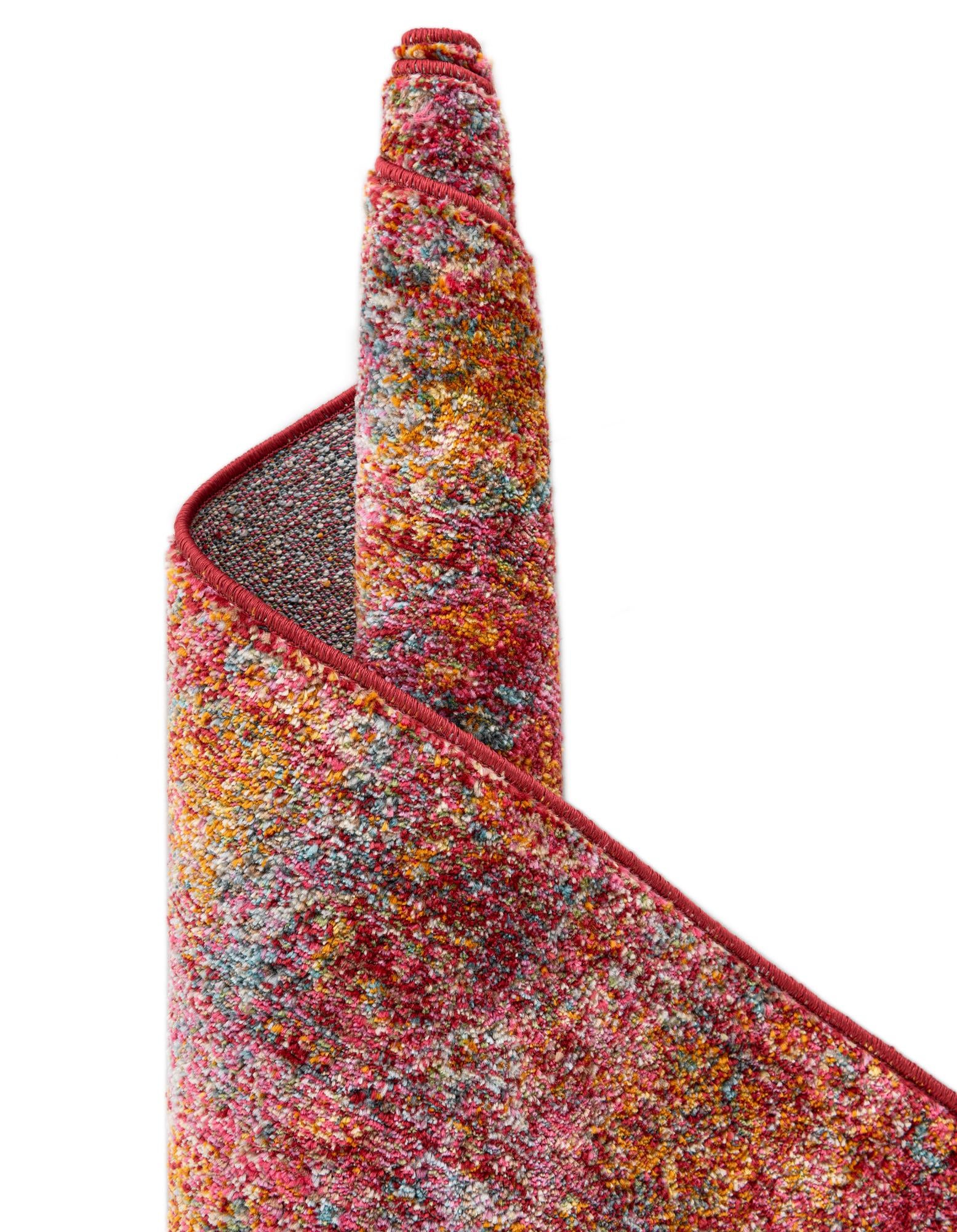 Red 5' 5 x 8' Santiago Rug | Rugs.com