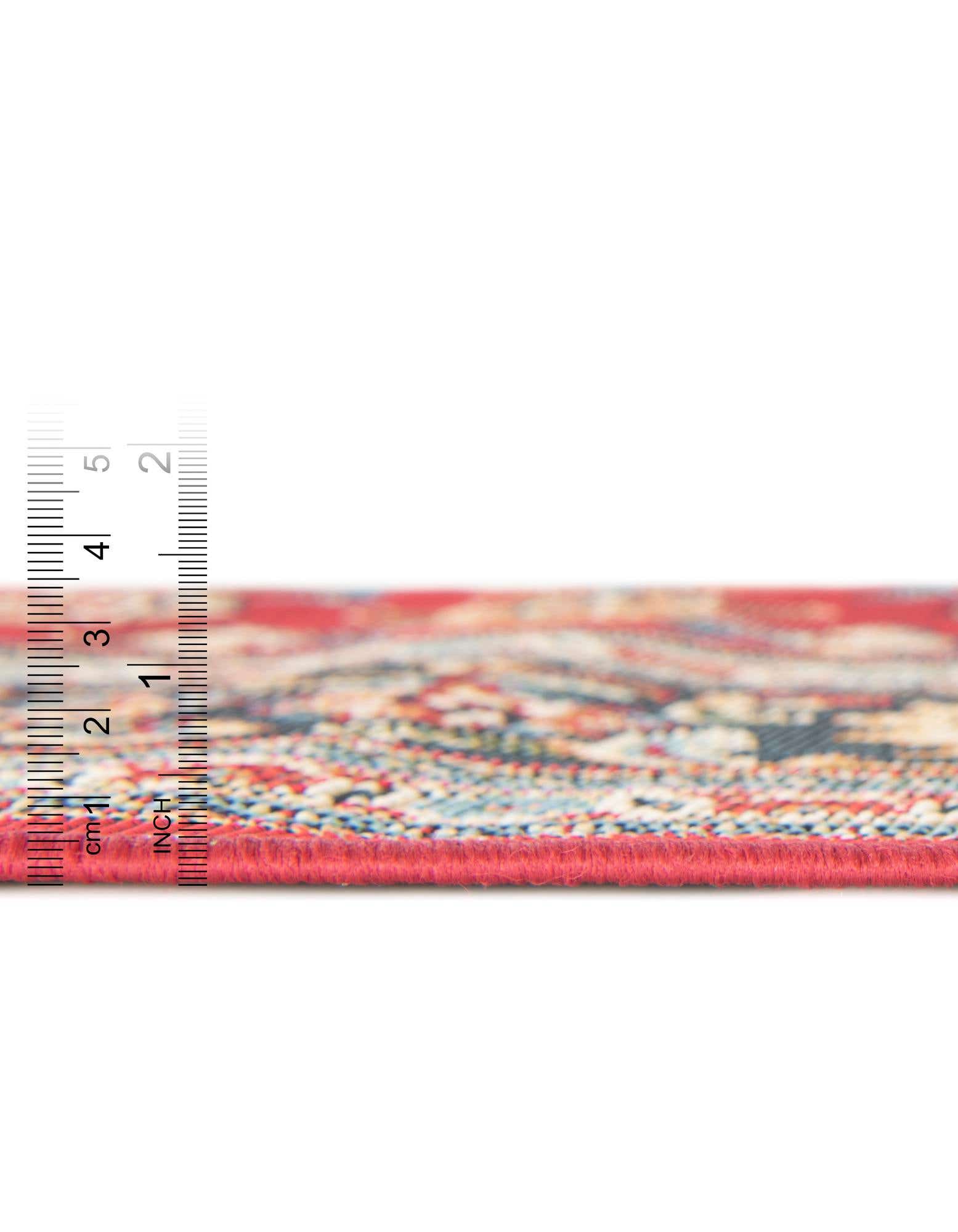 Red 4' 1 x 4' 1 Traditional Indoor / Outdoor Round Rug | Rugs.com