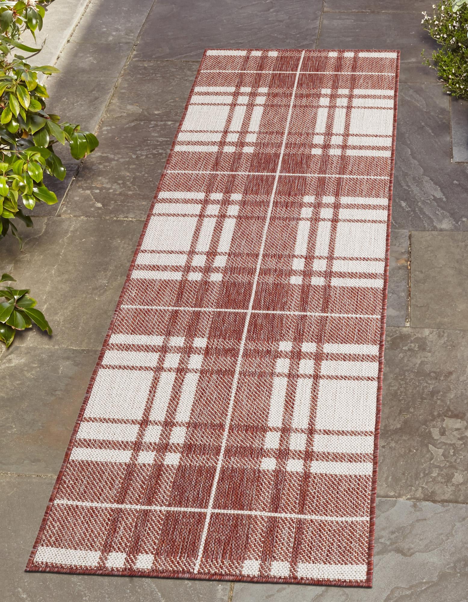 Red 2' x 5' Checkered Indoor / Outdoor Runner Rug | Rugs.com