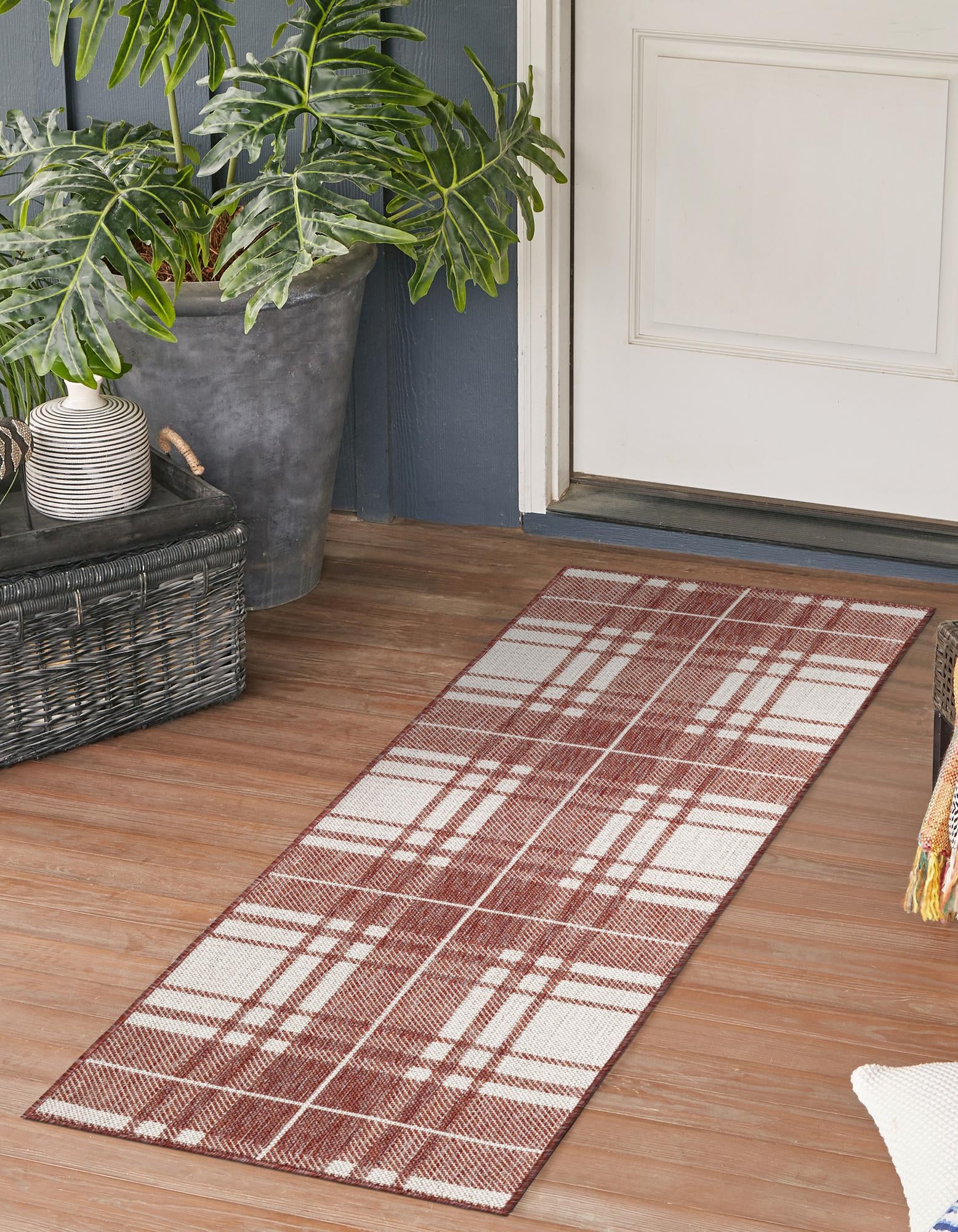 Red 2' x 5' Checkered Indoor / Outdoor Runner Rug | Rugs.com