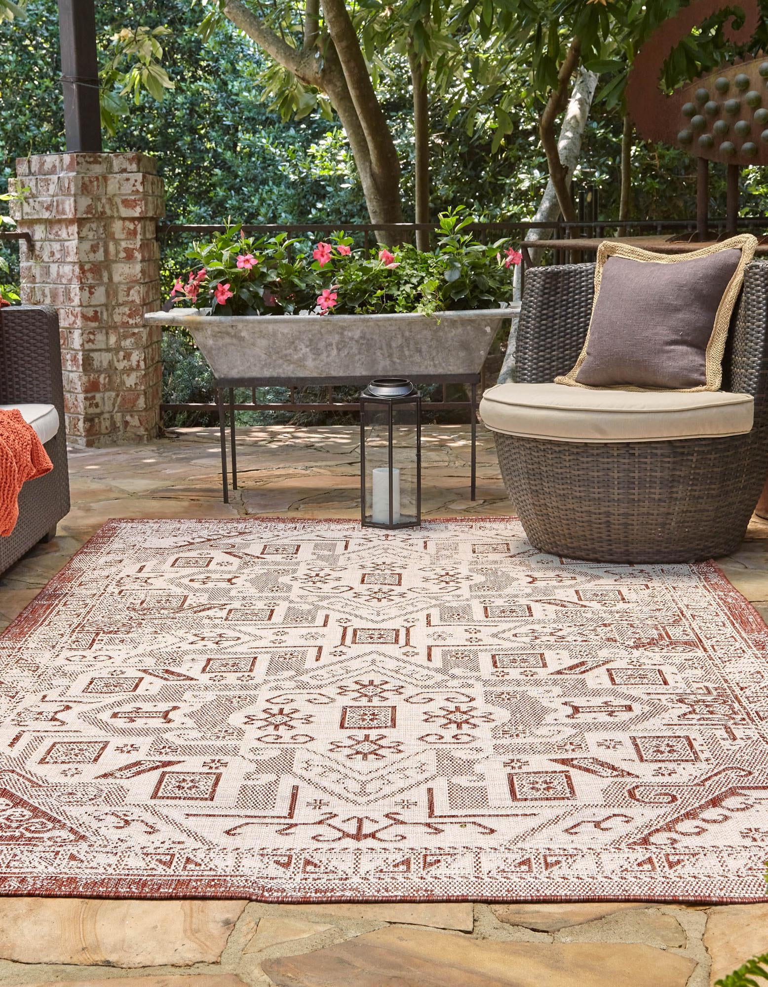 Rust Red 6' x 9' Aztec Indoor / Outdoor Rug | Rugs.com