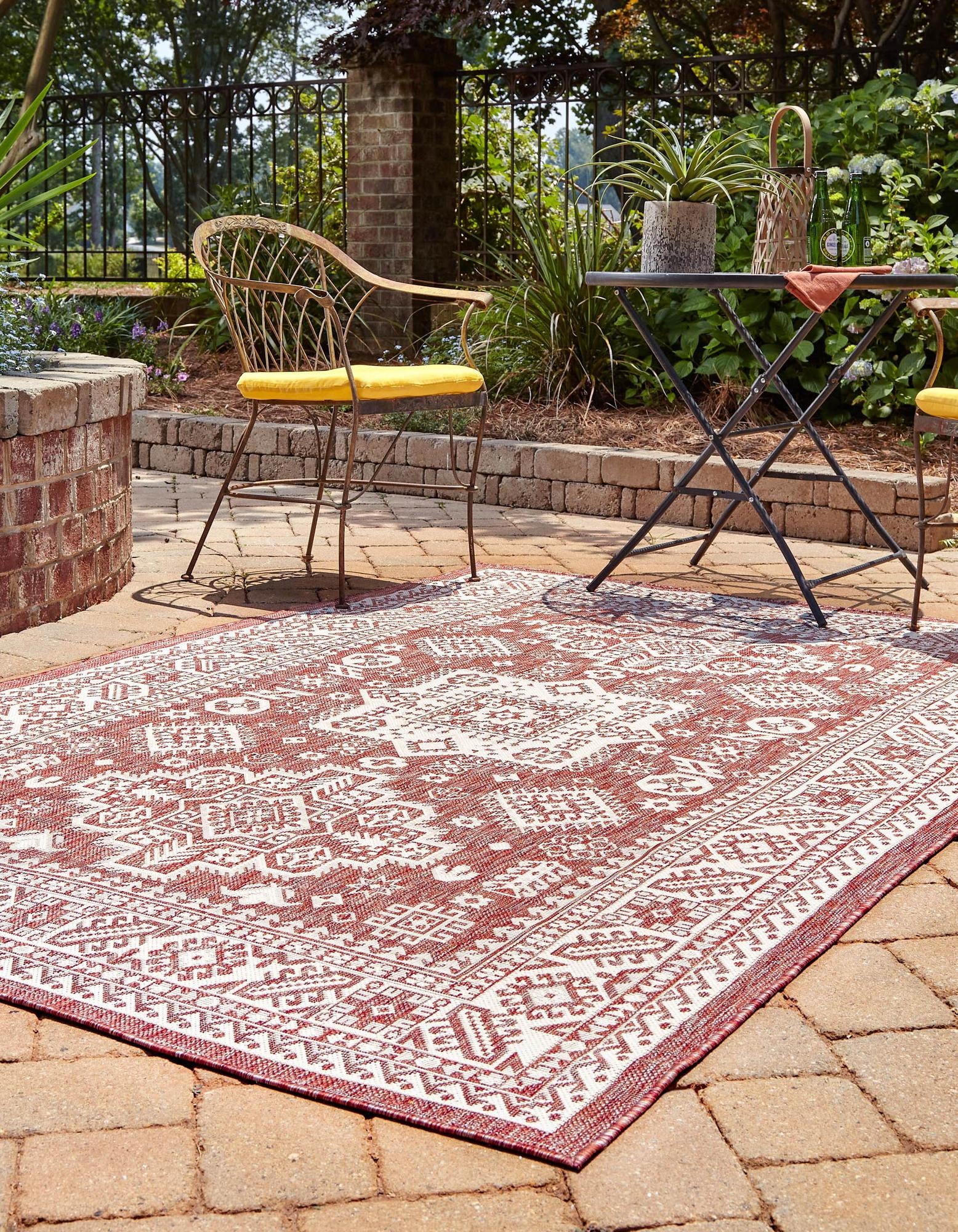 Rust Red 10' x 13' Aztec Indoor / Outdoor Rug | Rugs.com