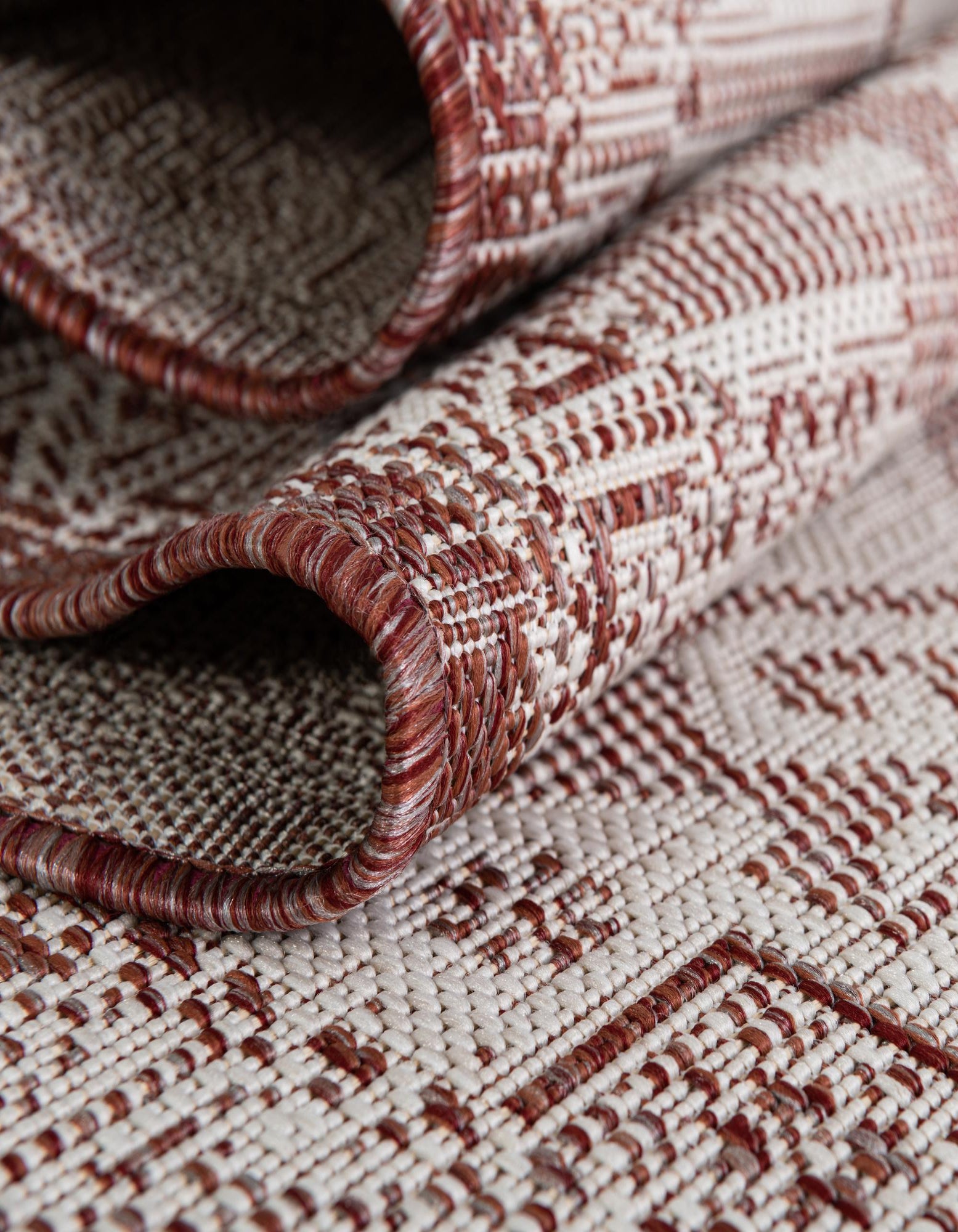 Rust Red 10' x 10' Aztec Indoor / Outdoor Round Rug | Rugs.com