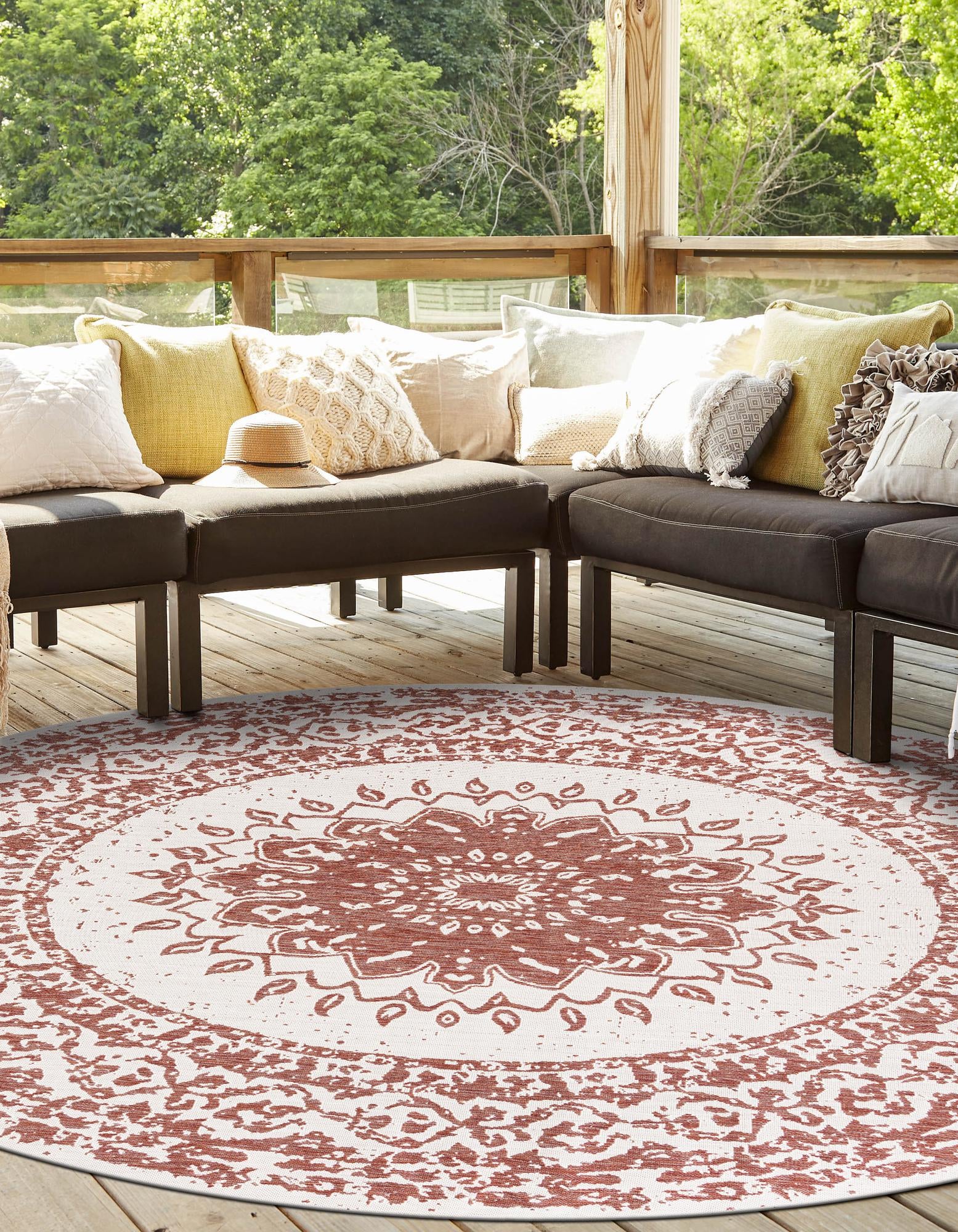 Rust Red 10' x 10' Traditional Indoor / Outdoor Round Rug | Rugs.com