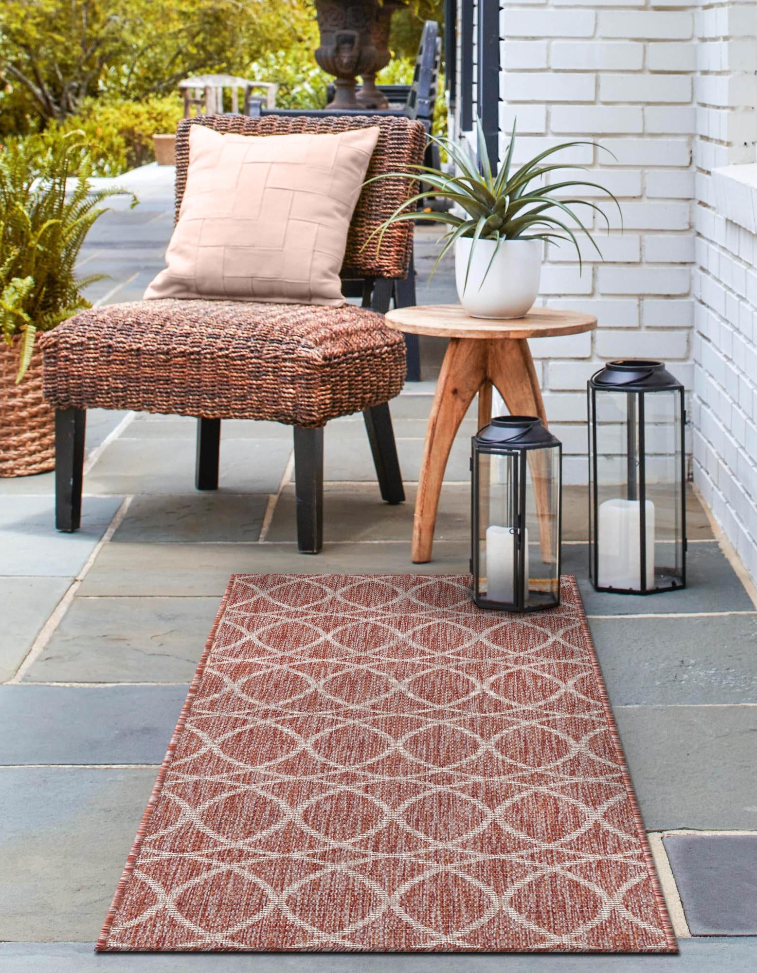 Rust Red 3' x 10' Lattice Indoor / Outdoor Runner Rug | Rugs.com