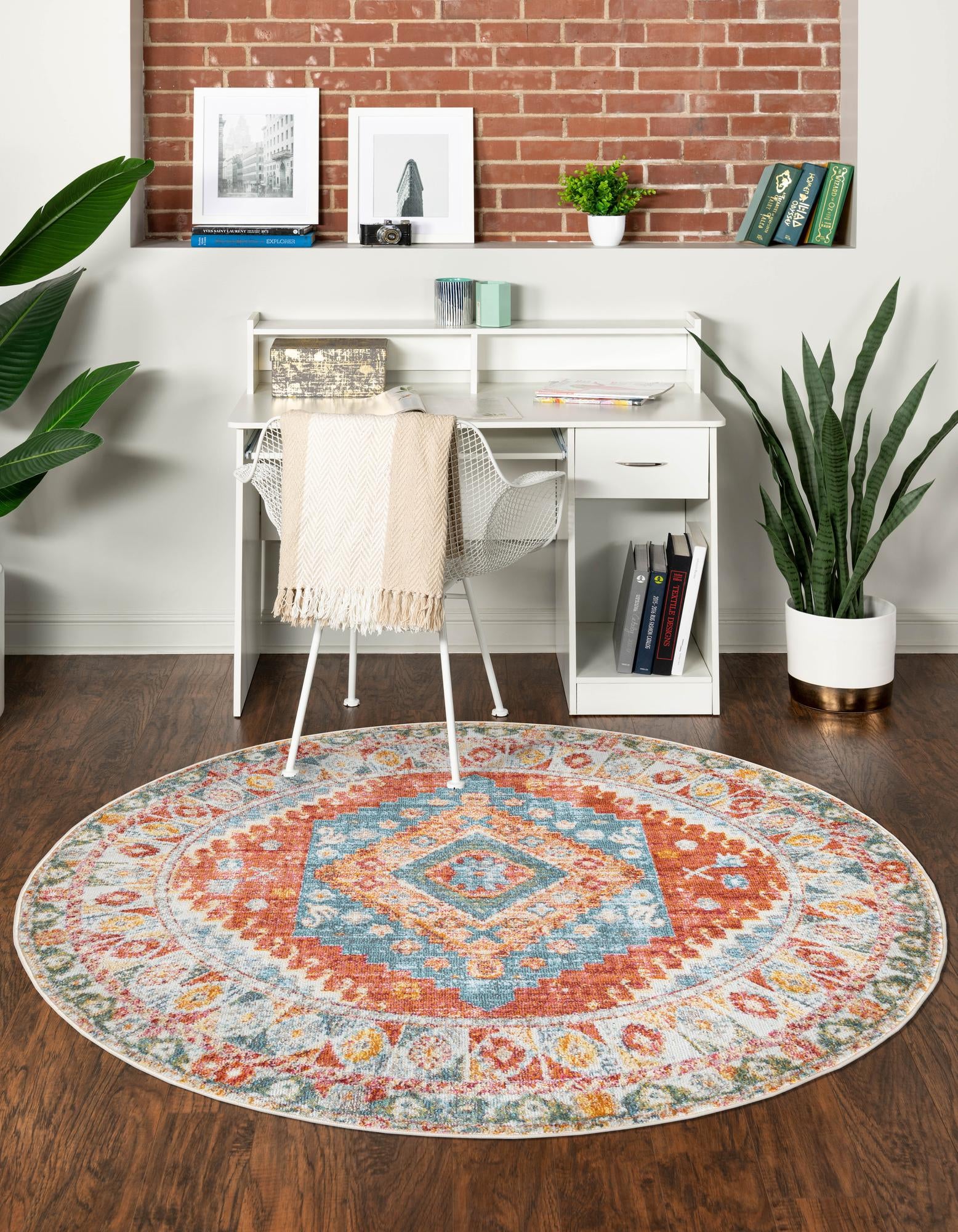 Salmon 8' 2 x 8' 2 Paragon Round Rug | Rugs.com