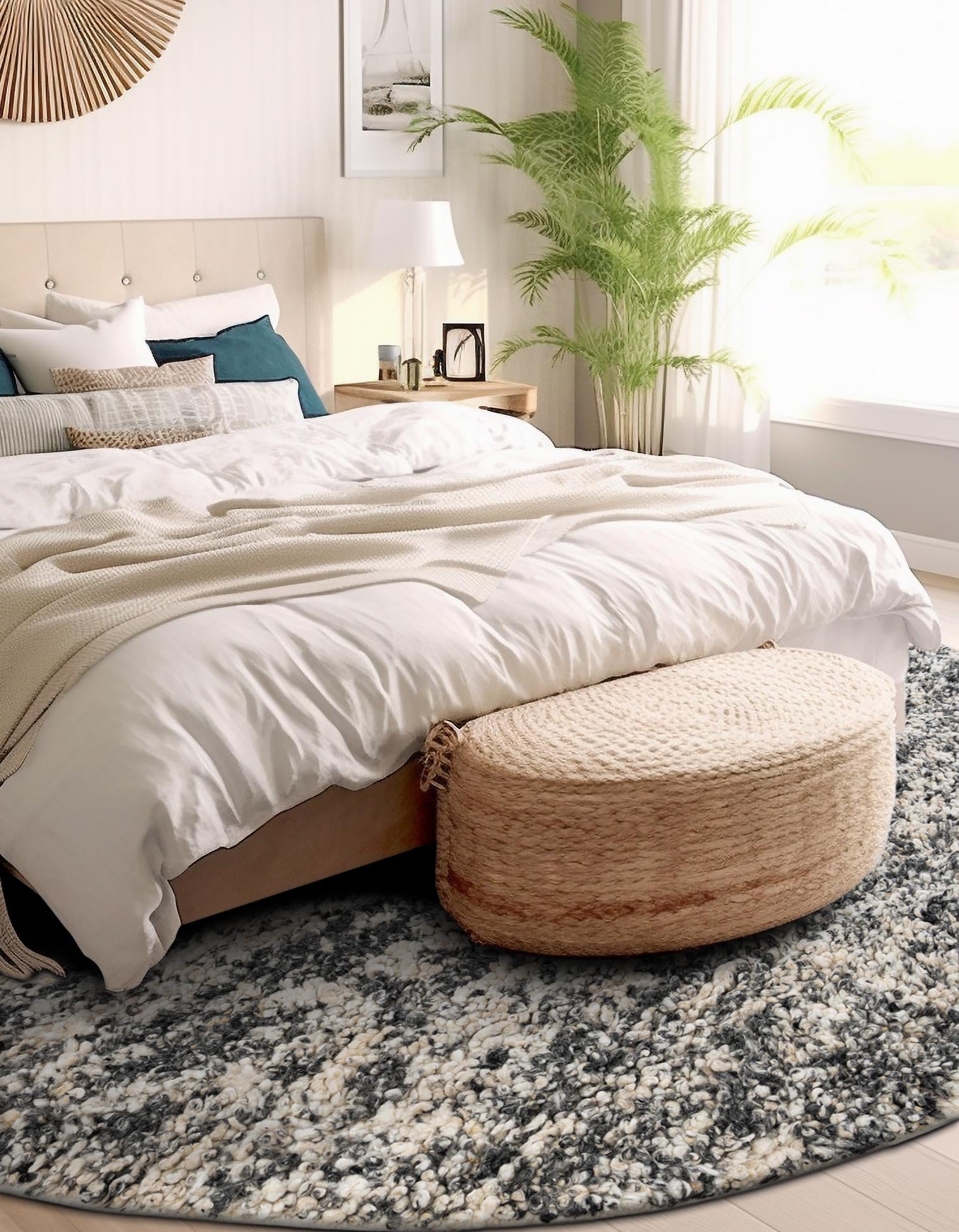 Salt and Pepper 6' 1 x 6' 1 Hand Woven Haka Deluxe Shag Round Rug | Rugs.com