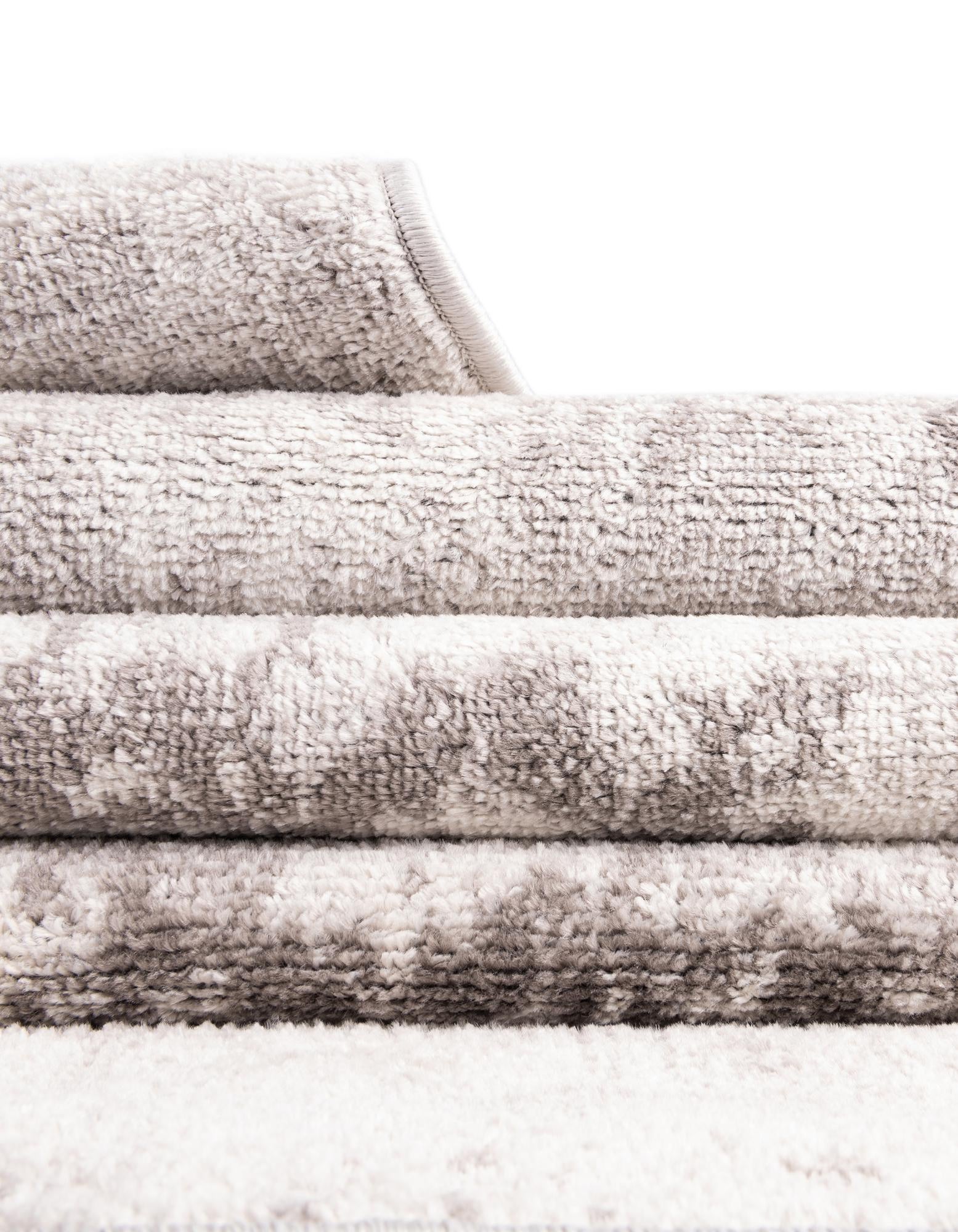 Stone Gray 6' x 9' Aurora Rug | Rugs.com