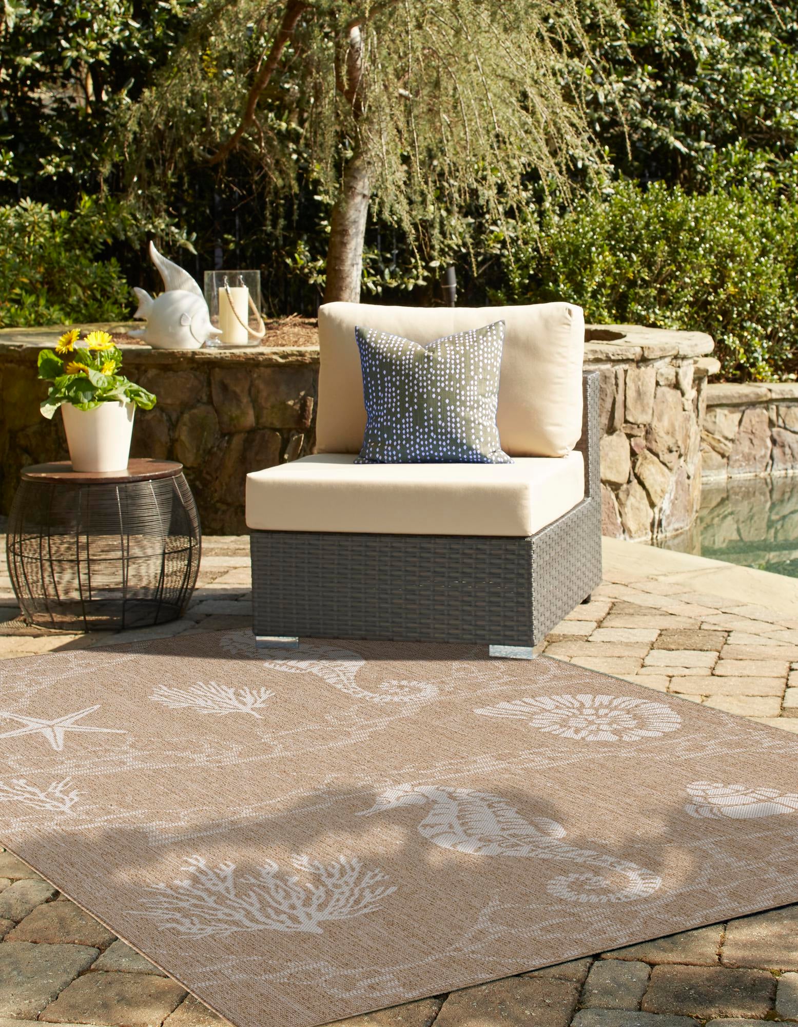 Taupe 2' x 3' Coastal Indoor / Outdoor Rug | Rugs.com