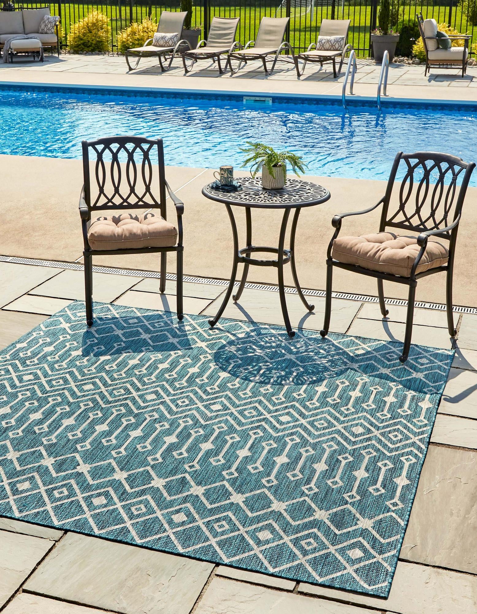 Teal 7' 10 x 7' 10 Lattice Indoor / Outdoor Square Rug | Rugs.com