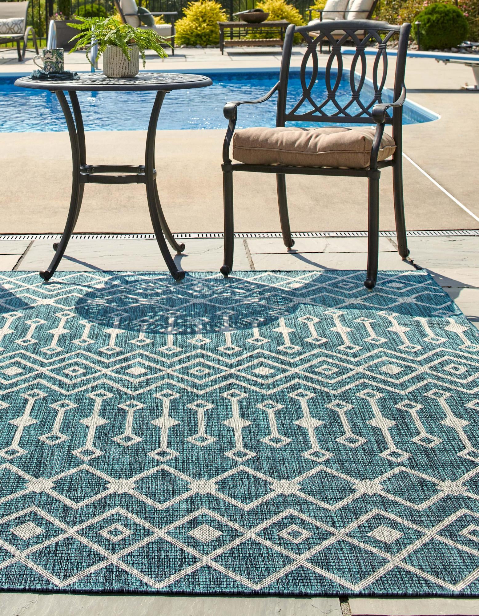 Teal 7' 10 x 7' 10 Lattice Indoor / Outdoor Square Rug | Rugs.com