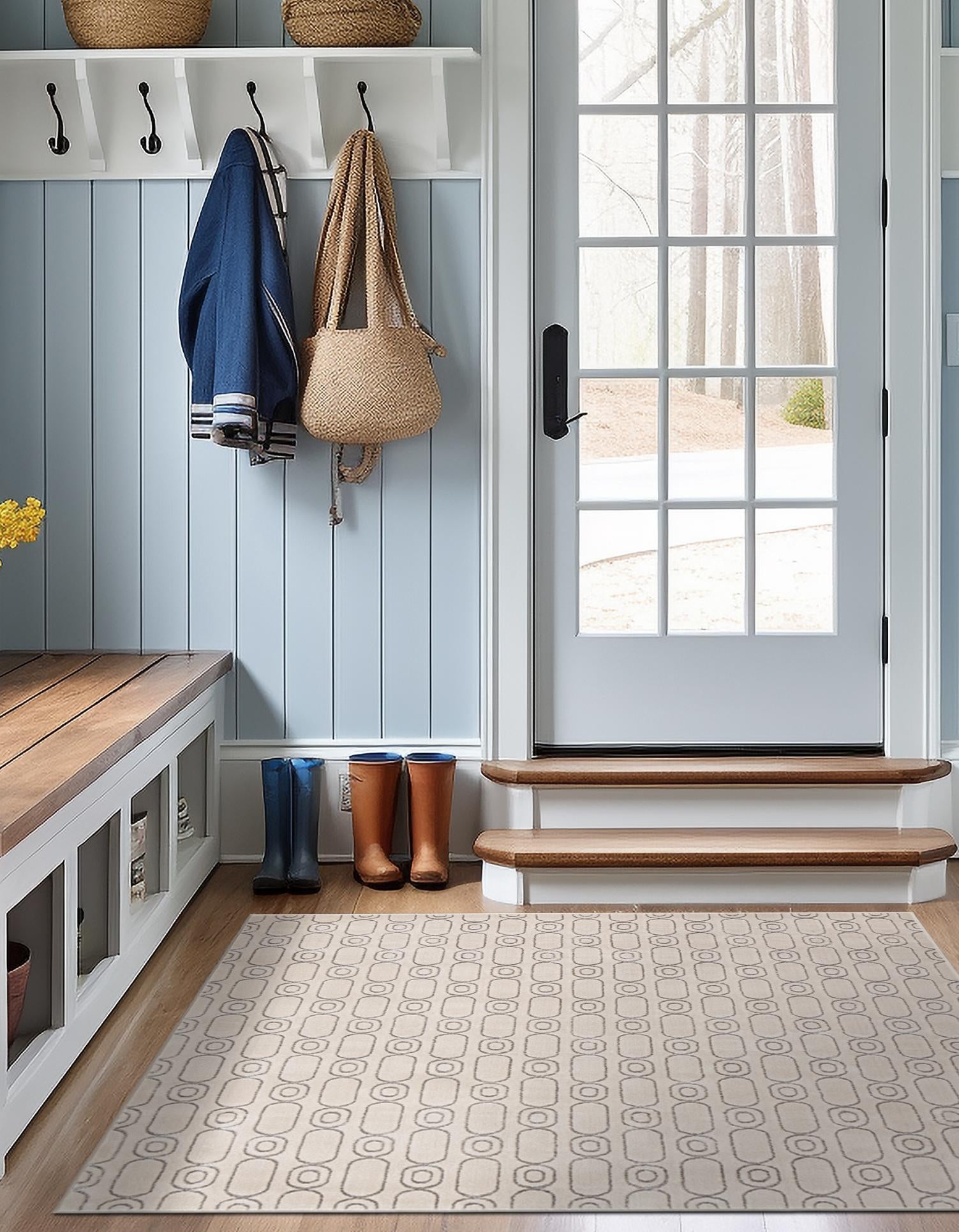 White and Silver 7' 10 x 7' 10 Vogue Geo Square Rug | Rugs.com