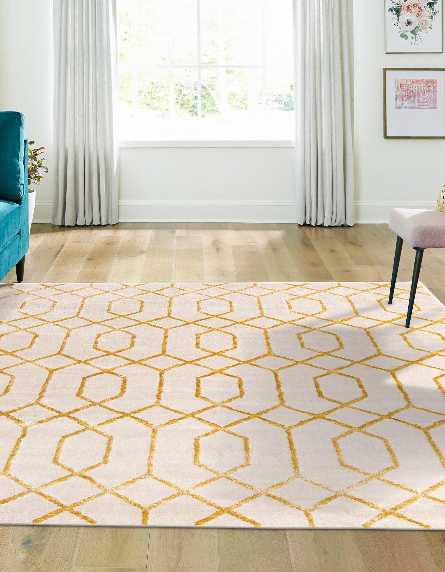 White Gold 7' 10 x 7' 10 Marilyn Monroe™ Glam Trellis Square Rug | Rugs.com