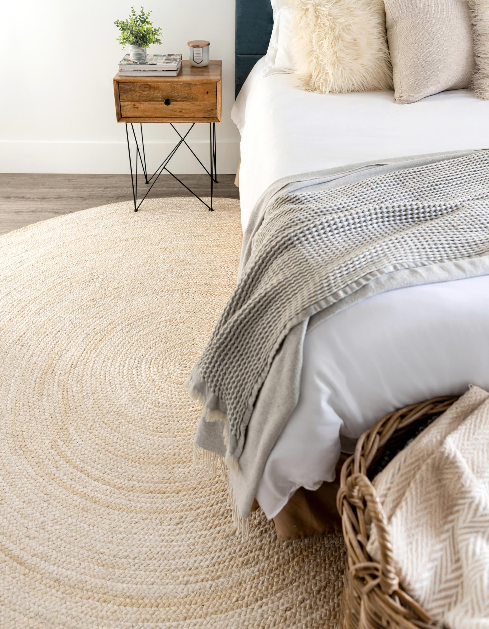 White 8' x 8' Hand Braided Jute Round Rug | Rugs.com