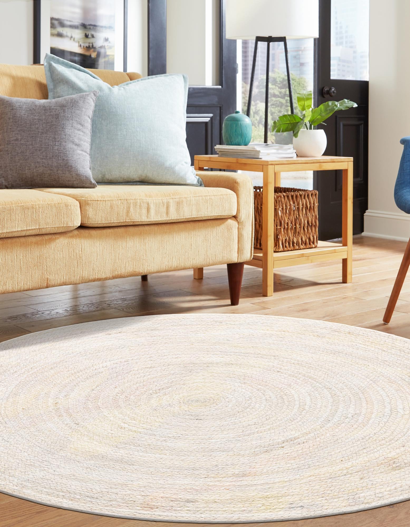 White 5' 1 x 5' 1 Hand Braided Jute Round Rug | Rugs.com